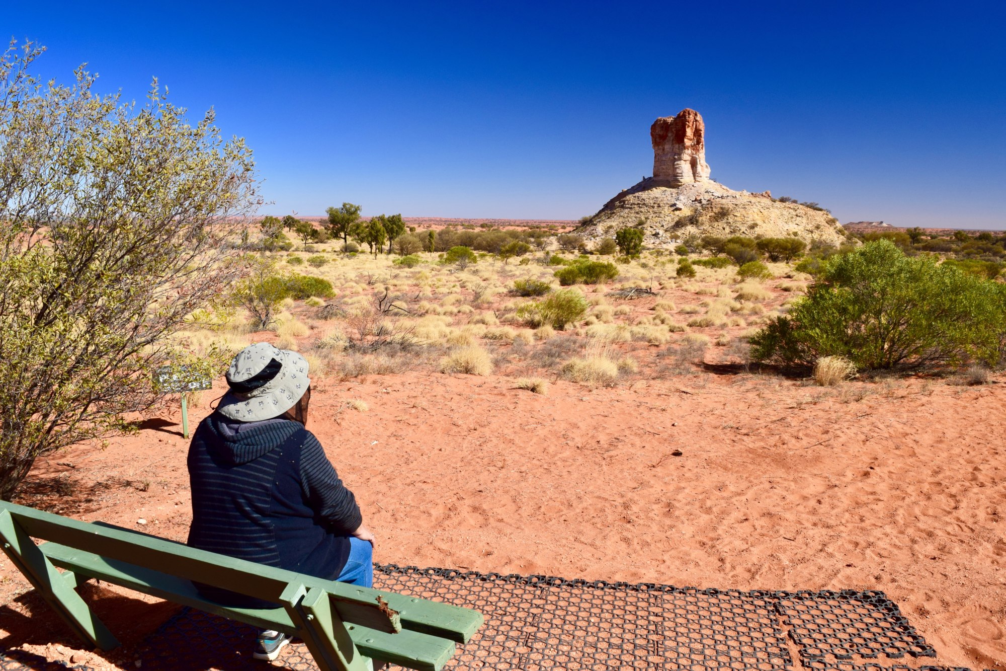 Chambers Pillar, Northern Territory. | Happy Campers Australia