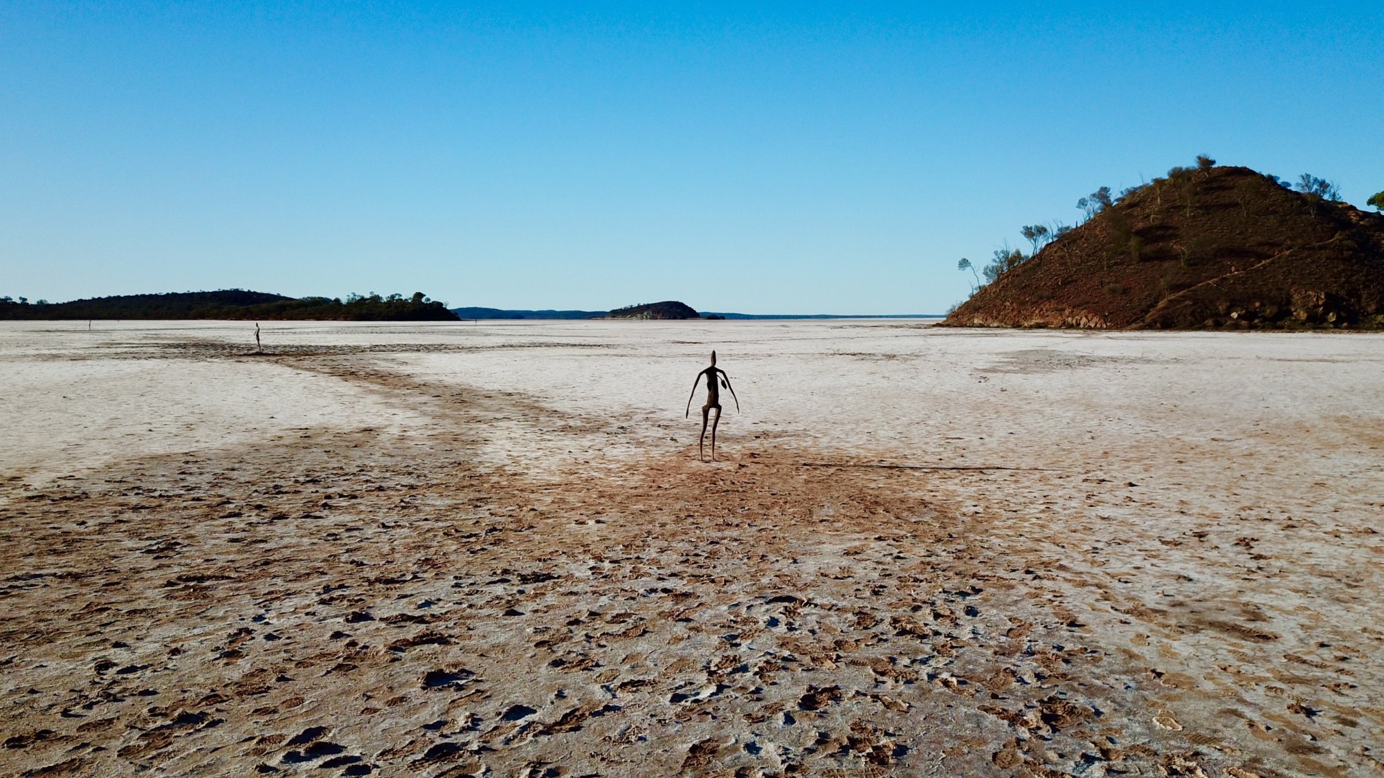 Lake Ballard WA. Free Camping amongst Antony Gormley sculptures ...